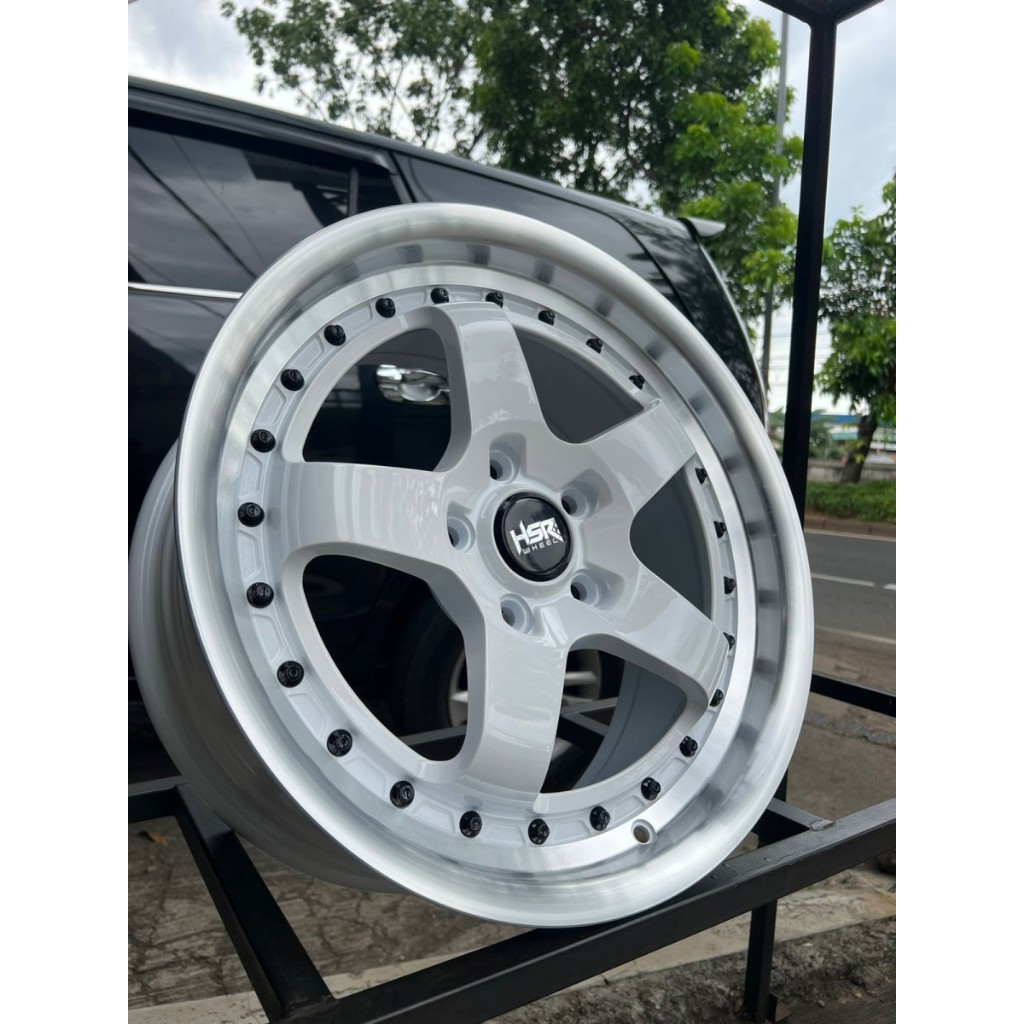 Jual Velg hsr bob r17 h5x114,3 mobil Hilux Single Innova NAV1 Noah ...