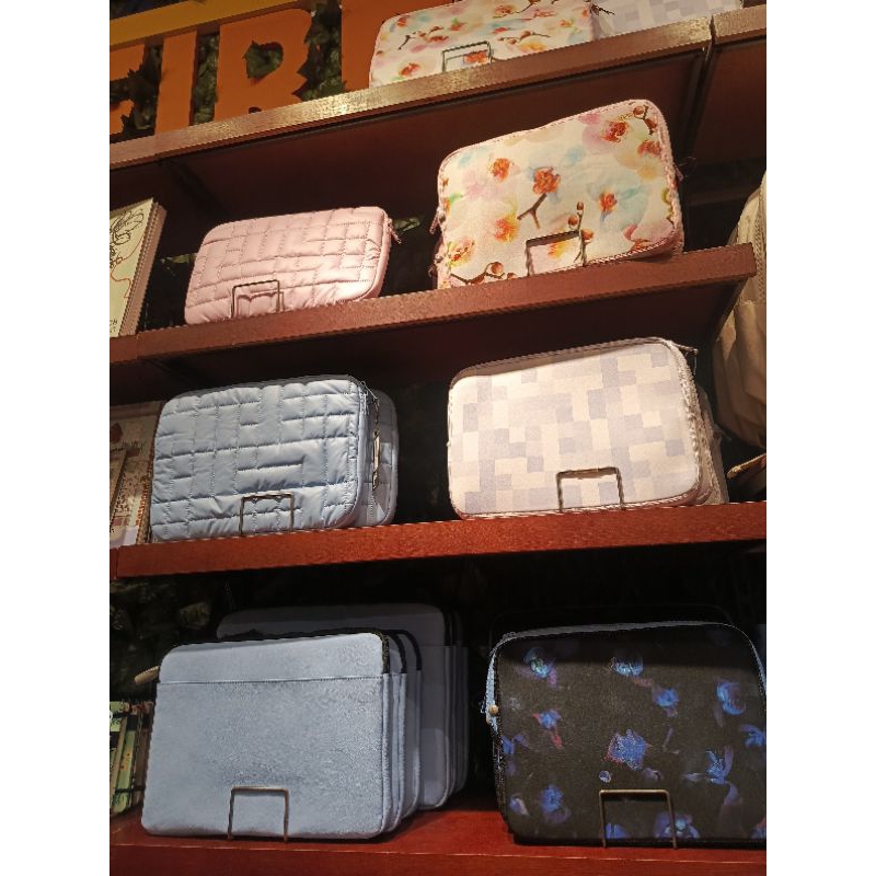 Jual Typo Laptop Case casing leather Canvas New arrival 13inch 13” 13 ...