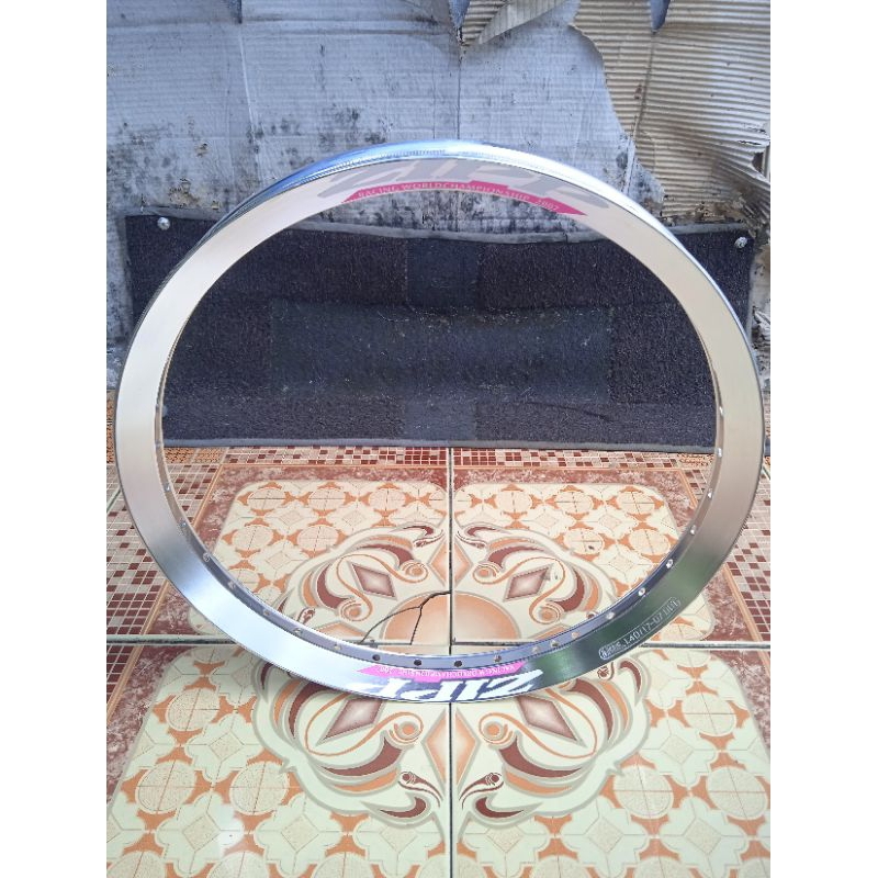 Jual velg original Zipp Kentrik NOS uk 140 Ring 17 | Shopee Indonesia