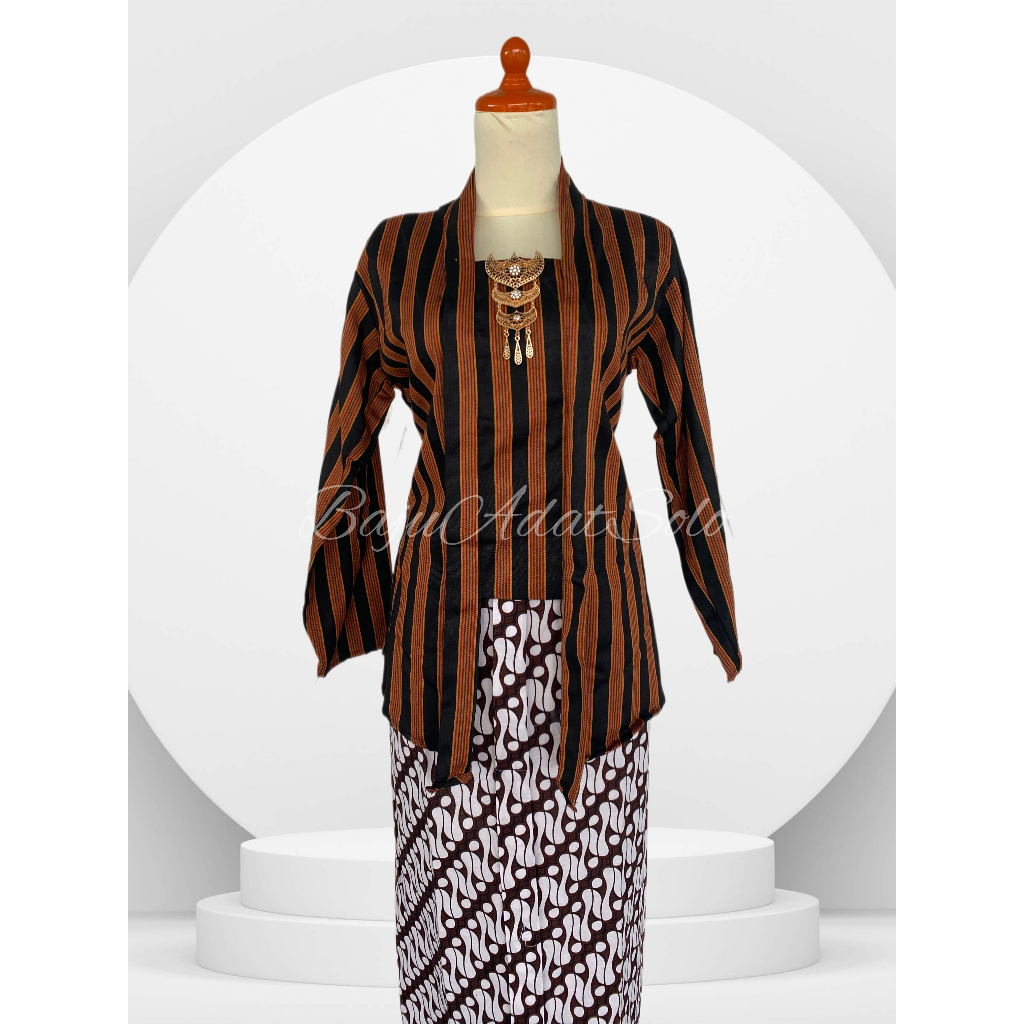 Jual Set Kebaya Lurik Dewasa//Kebaya Lurik+Rok Jarik Wiru+bross | Shopee Indonesia