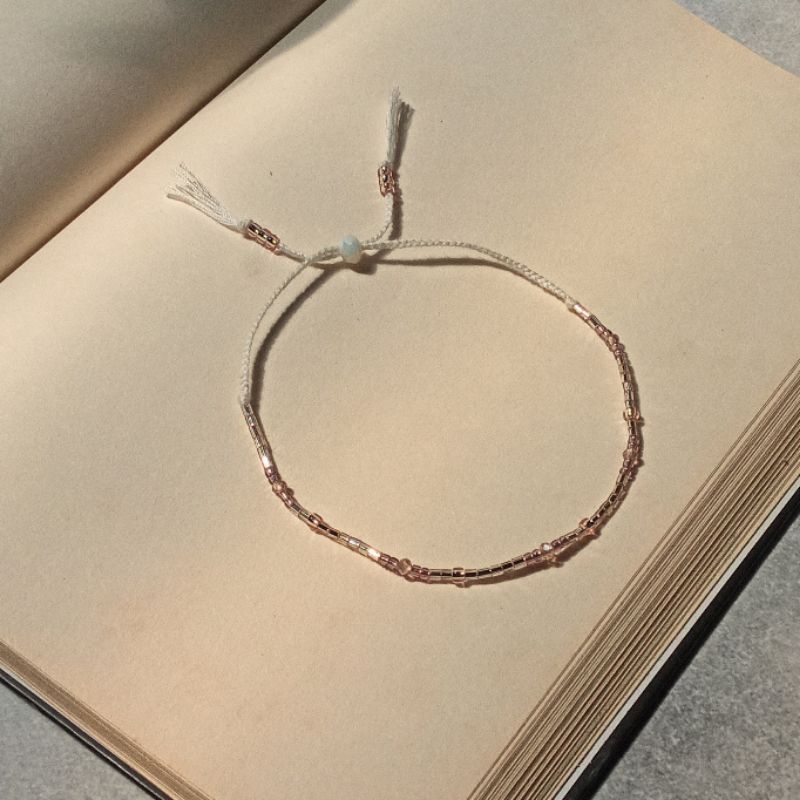 Jual Kinanti bracelet by Merakit/ Gelang tali wanita/ Gelang tali ...