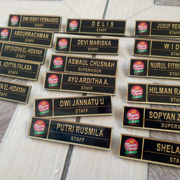 Jual papan nama name tag nama dada peniti akrilik peawai dokter resmi ...