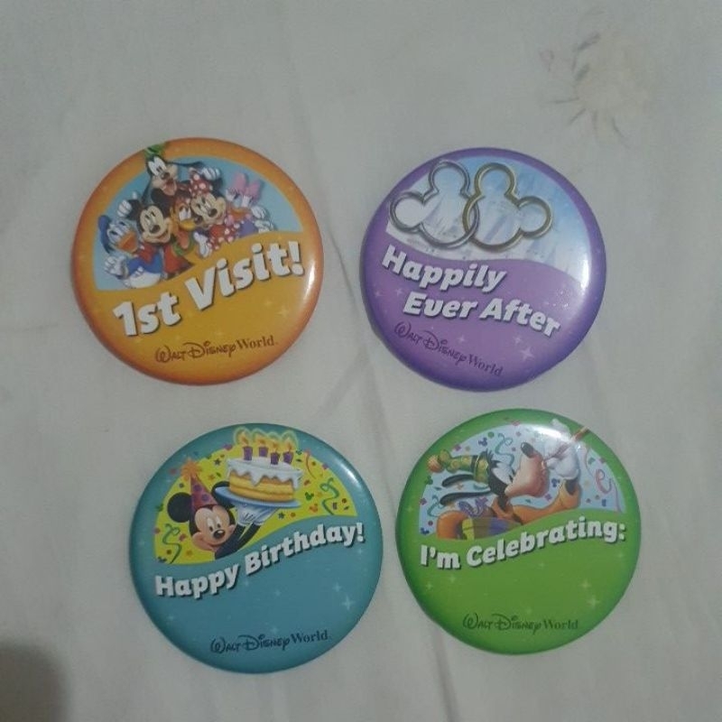 Jual Walt Disney Badge 100% ori dari walt disney world florida | Shopee ...