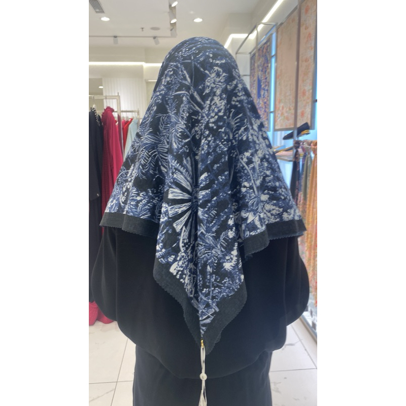 Jual BUTTONSCARVES MODINITY FASHION PARADE 2025 & SOLEIL SERIES ...