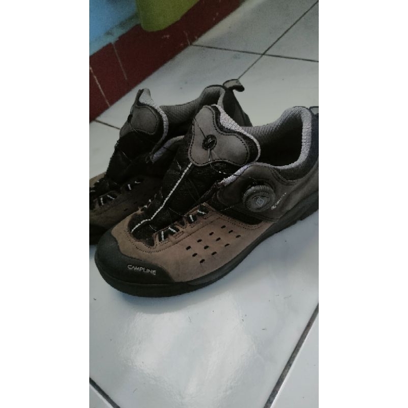 Jual sepatu second outdoor CAMPLINE | Shopee Indonesia