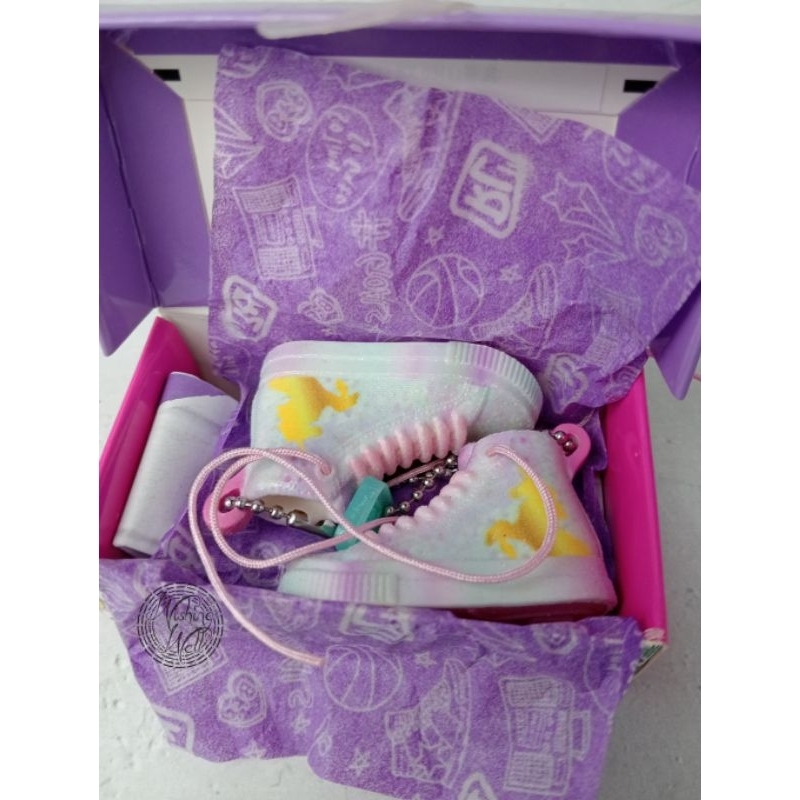 Jual Miniatur sepatu Real Littles Unicorn Dream - bisa dipakai Barbie ...