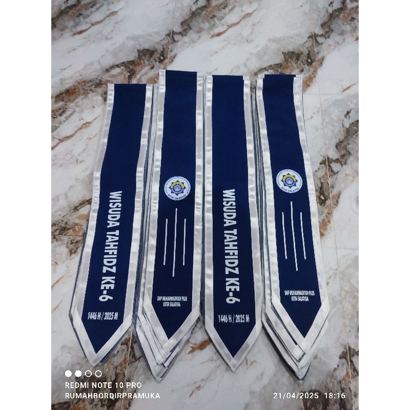 Jual SELEMPANG WISUDA CUSTOM WARNA, DESAIN LOGO&TULISAN SELENDANG BAHAN ...