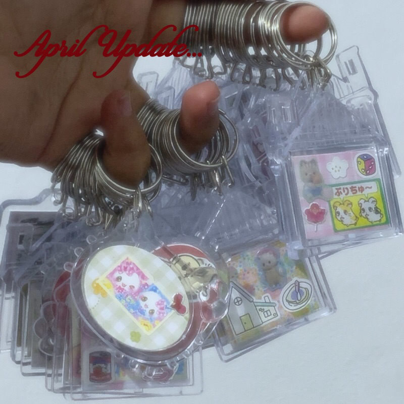 Jual FRAME BEADS KEYCHAIN HEISEI RETRO NANA FOUR LEAF CLOVER etc ...