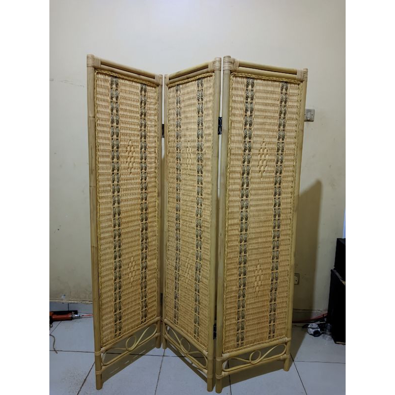 Jual penyekat ruangan rotan/partisi ruangan | Shopee Indonesia