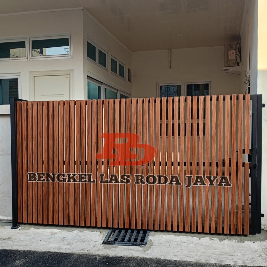 Jual Pagar minimalis WPC DUMA 50X50 / Gerbang Rumah WPC DUMA COH 50X50 ...