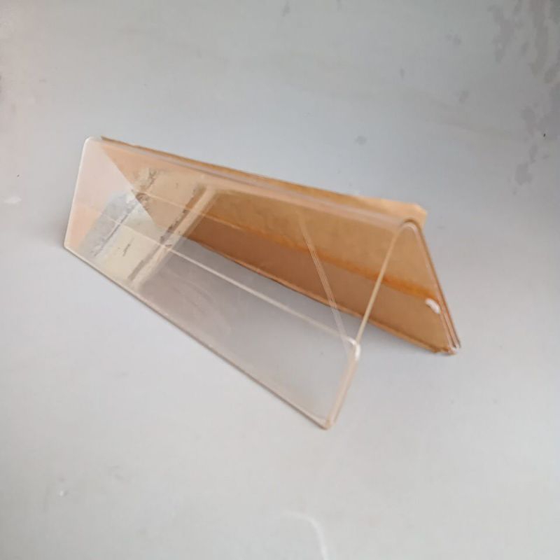 Jual akrilik papan nama segitiga ukuran 7x20cm, 7x25cm dan 7x30cm ...