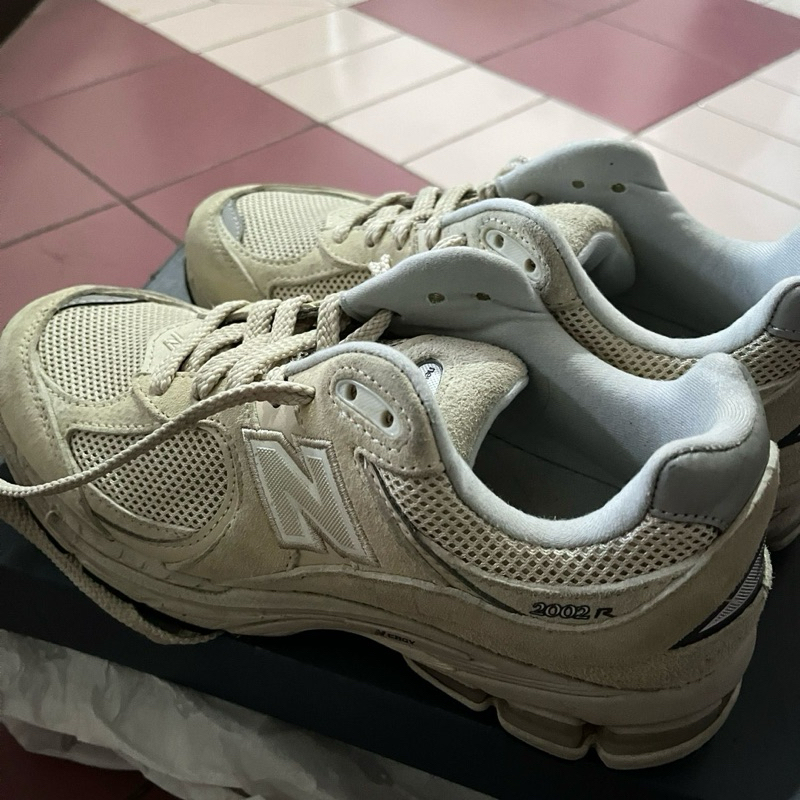 Jual PRELOVED NB 2002r 38 lightbone pigskin(Harga beli 2550k) | Shopee ...