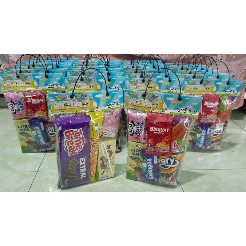 Jual snack parcel | Shopee Indonesia