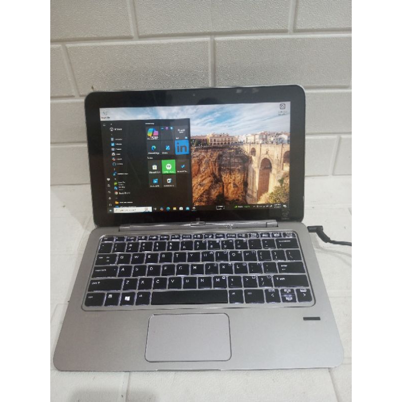 Jual Laptop HP Elite X2 1011 Core M-5Y71 DDR 4GB SSD 128GB LED 12 ...