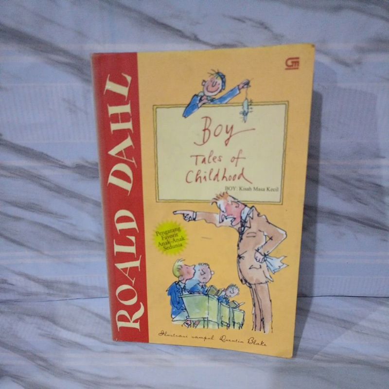Jual Boy Tales of Childhood (boy : kisah masa kecil) by Roald Dahl ...