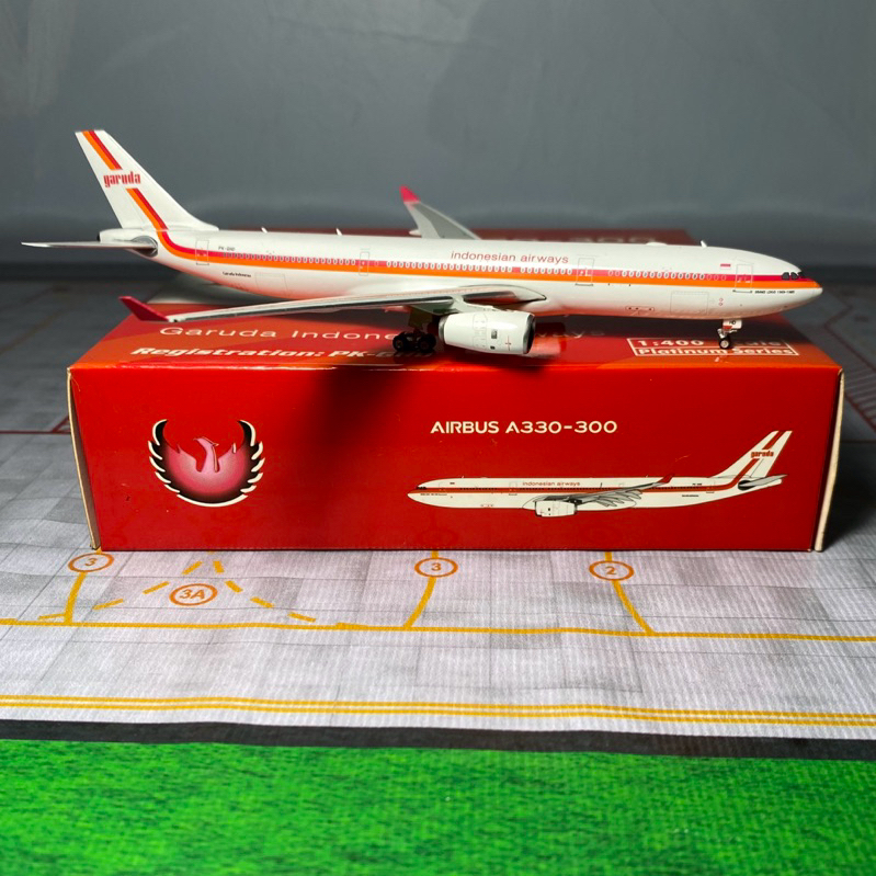 Jual 1/400 Garuda Indonesia Retro Livery A330-300 - Phoenix Models ...