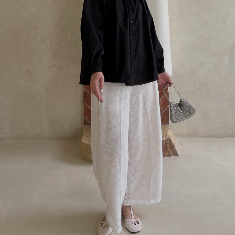 Jual TRICK & TRICKY SERENE EMBOSS PANTS | Shopee Indonesia