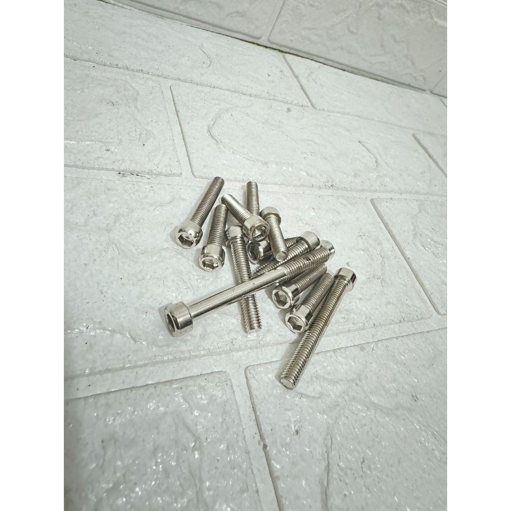 Jual Baut Blok Mesin Ninja 2 Tak Bak Mesin Crankcase CVT Kiri Kanan Baud Block Ninja 2 Tak ...