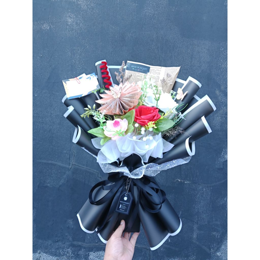 Jual Buket uang Bunga lotus, buket bunga, buket wisuda, buket hadiah ...