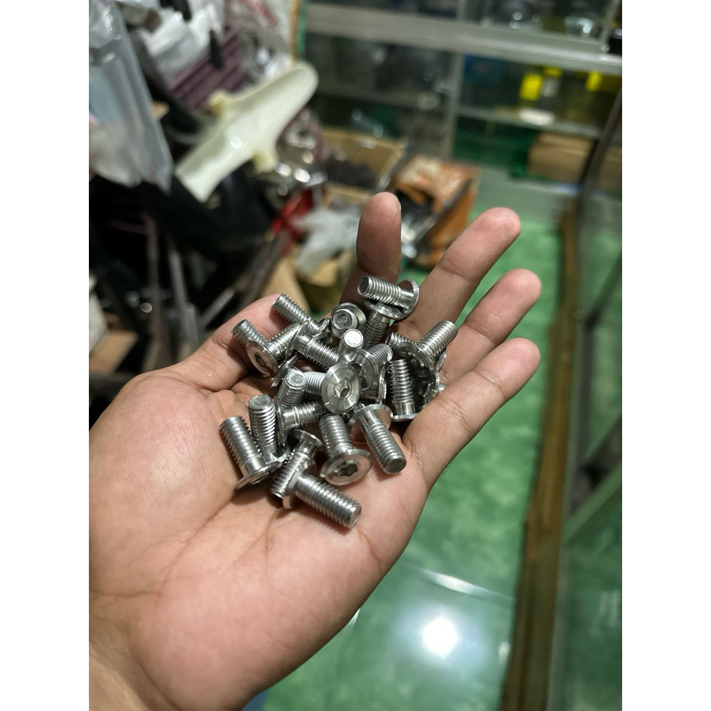 Jual baut stainless m8 atau baut 12 ukuran 20 atau 2cm | Shopee Indonesia