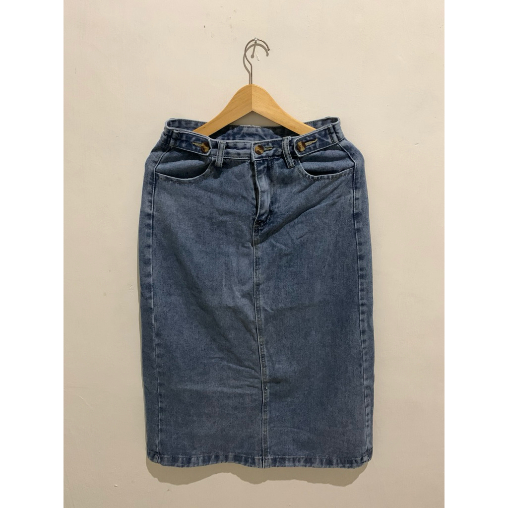 Jual PRELOVED Rok Jeans Midi | Shopee Indonesia