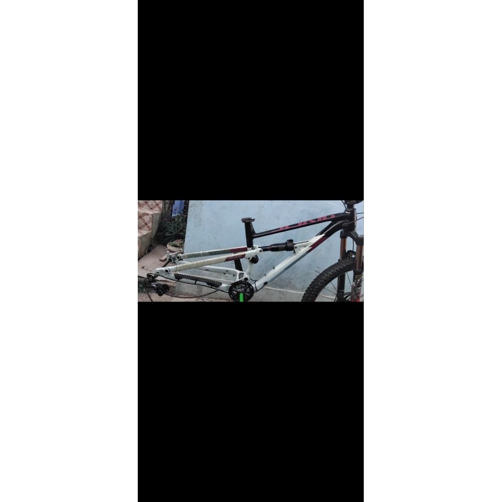 Jual frame polygon siskiu D7 uk 27,5 size s | Shopee Indonesia