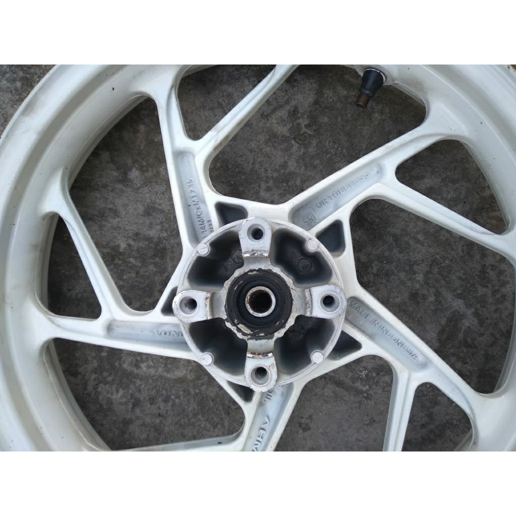 Jual velg pelek roda depan honda vario160 vario 160 original | Shopee ...