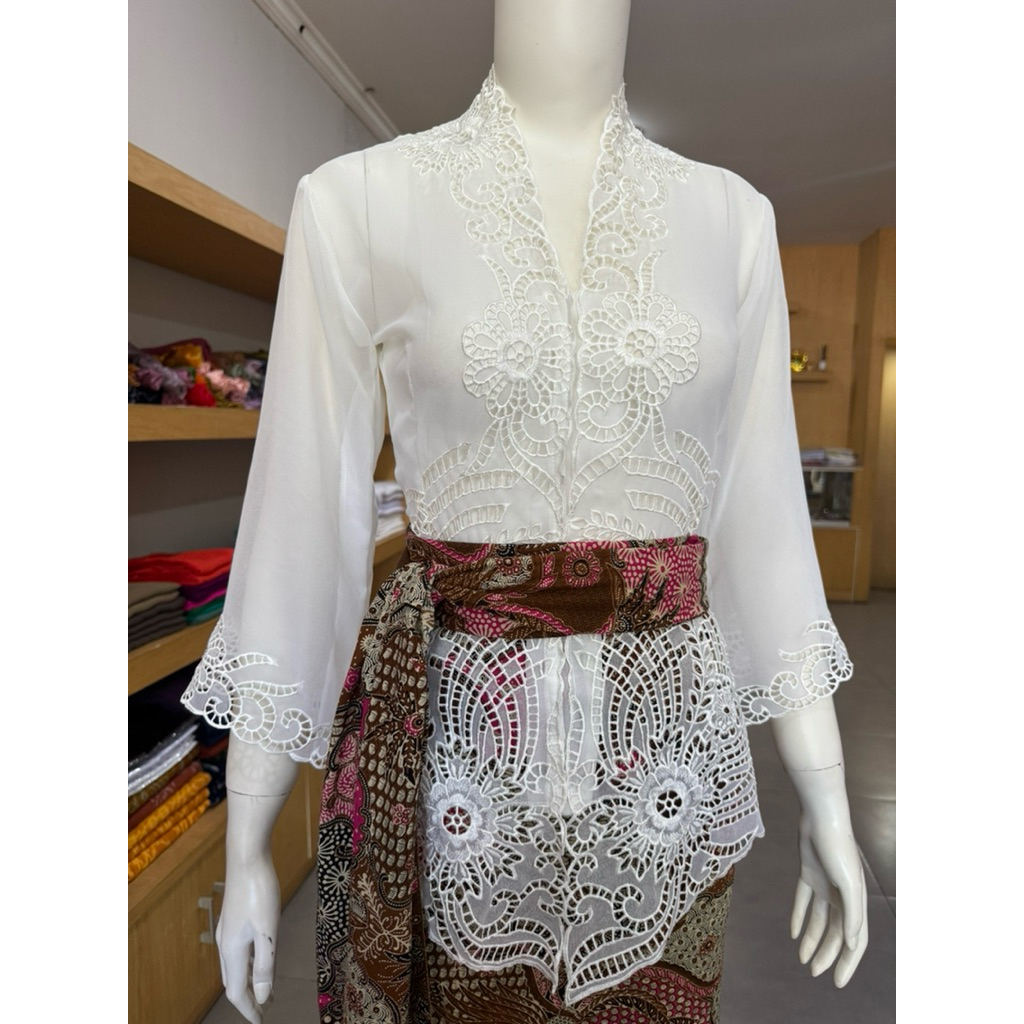 Jual material kebaya kerawang bunga | Shopee Indonesia
