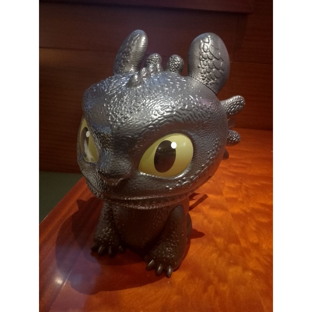 Jual HTTYD how to train your dragon toothless merchandise exclusive ...