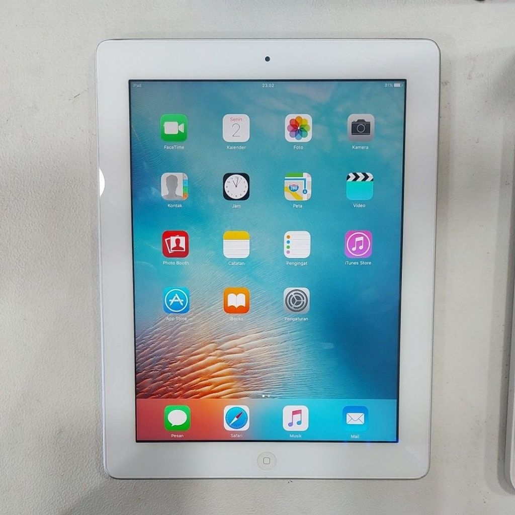 Jual ipad (2 generation) A1416 16GB Wifi only Unit+charger | Shopee ...