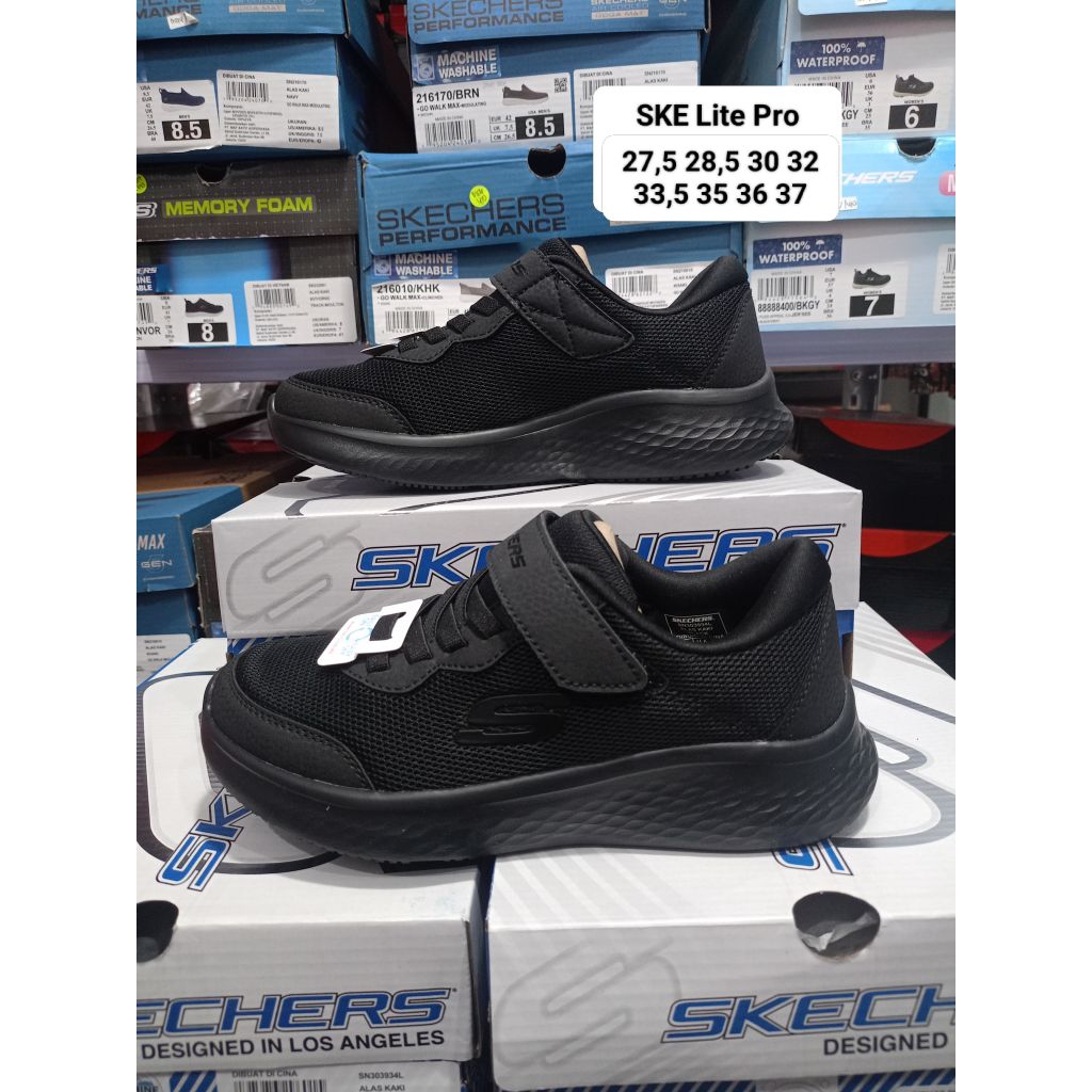 Jual Sepatu Sekolah Anak Skechers Hitam Lite Pro 303934L | Shopee Indonesia