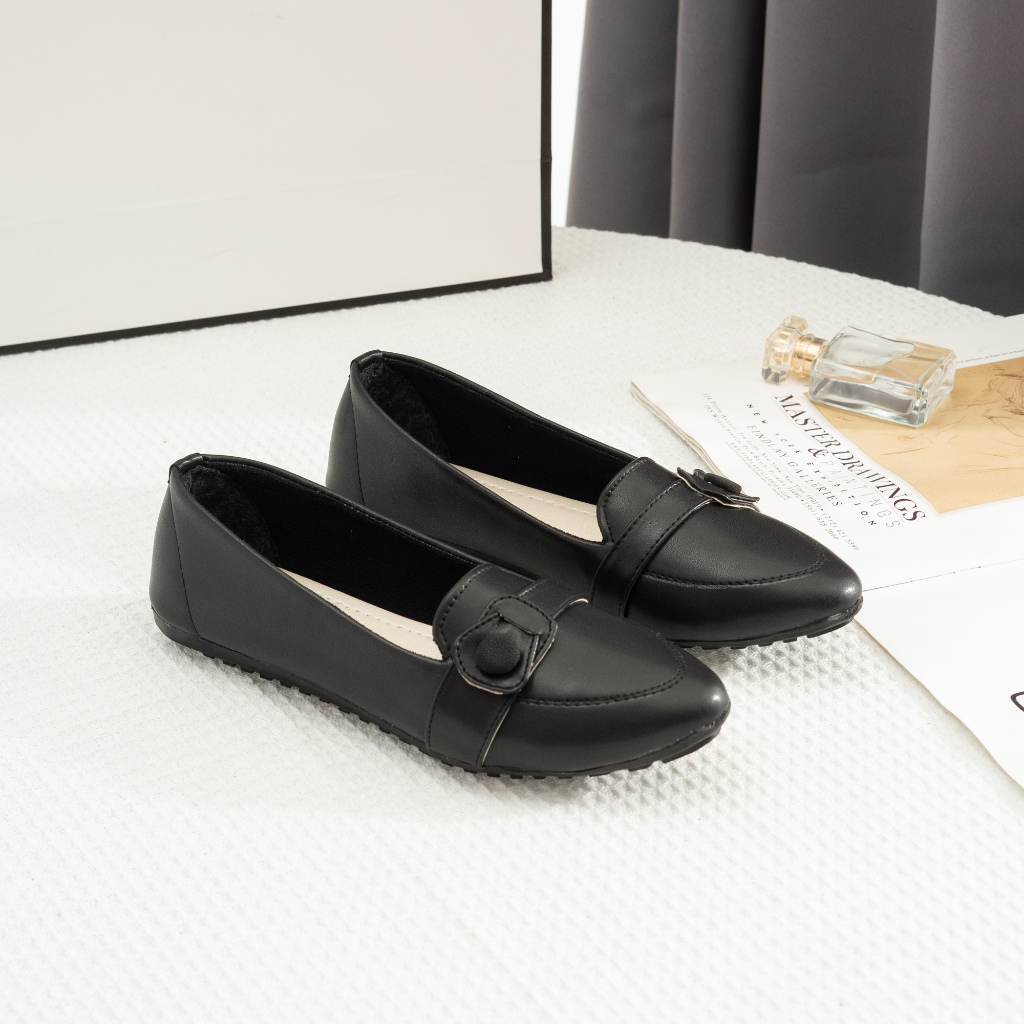 Jual PROMO Sepatu Flats Shoes Wanita Gaya Korea Hitam Terbaru | Sepatu ...