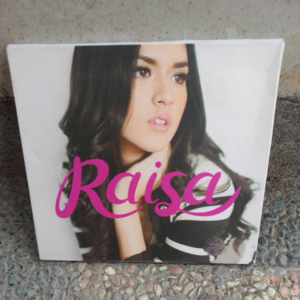 Jual cd raisa - cd musik raisa - selftitle album | Shopee Indonesia
