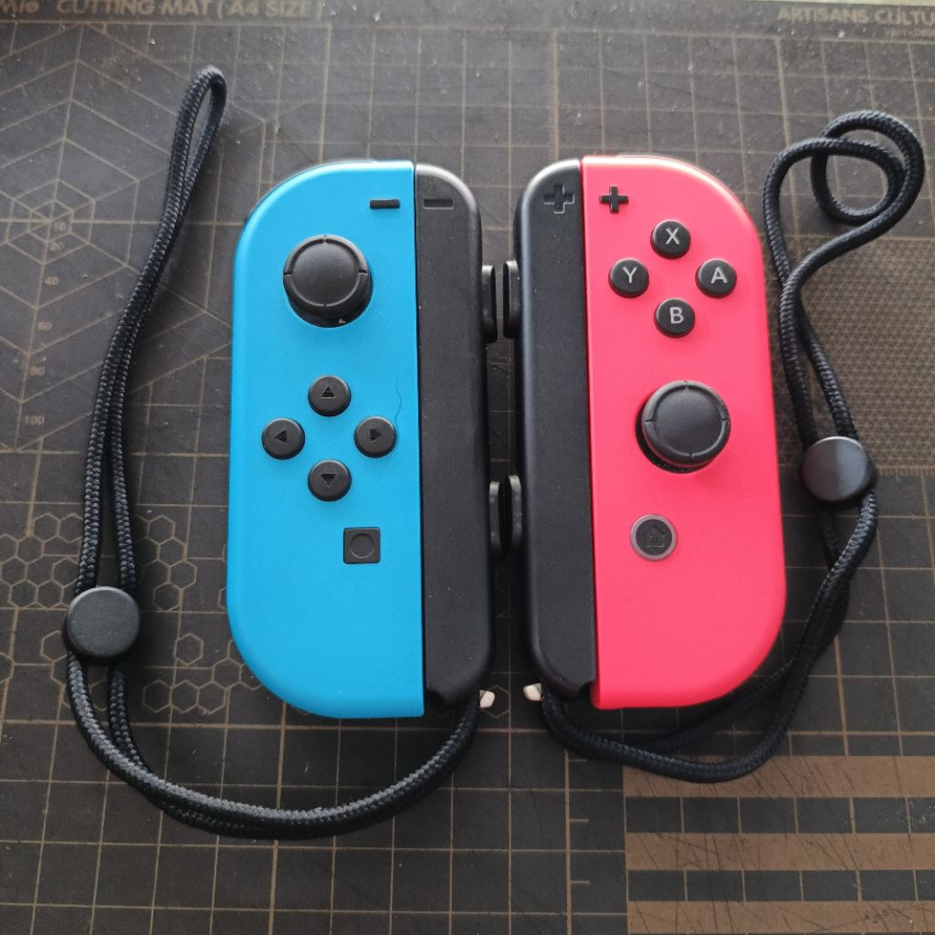 Jual Joycon Original Nintendo Switch L Neon Blue dan R Neon Red | Shopee Indonesia
