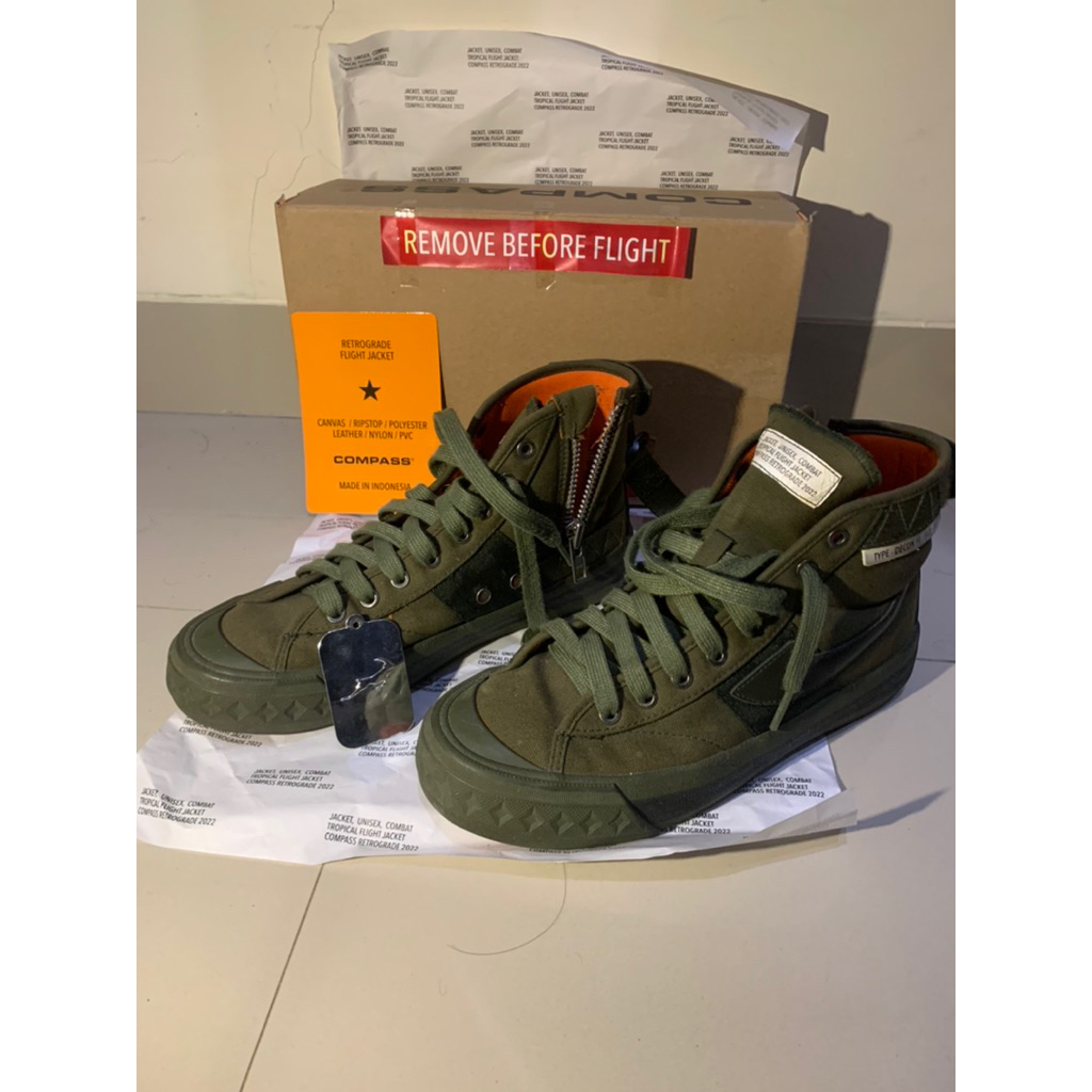 Jual sepatu compass flight jacket high | Shopee Indonesia