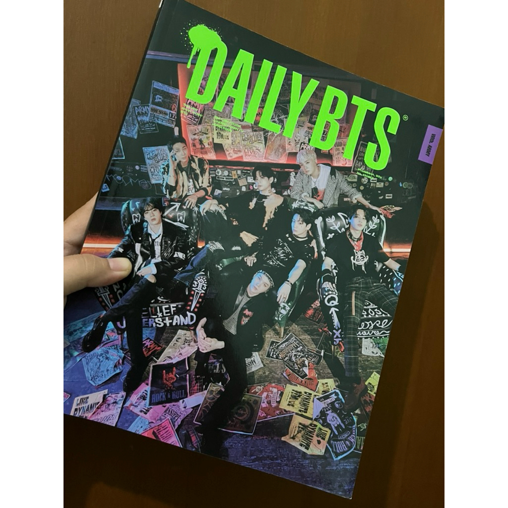 Jual daily bts album // sharing photobook BTS seasons | Shopee Indonesia