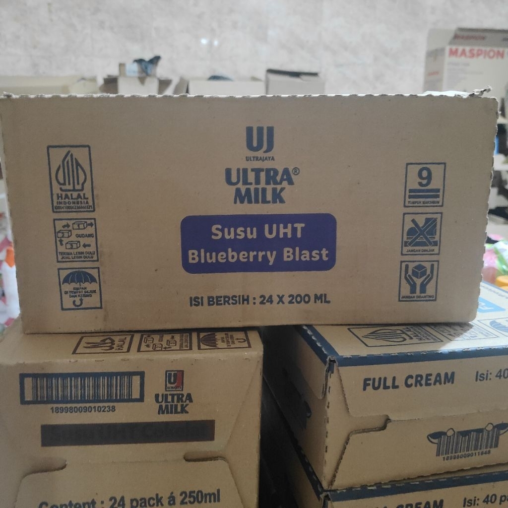 Jual Susu ultra milk 250ml 200ml coklat strawberry blueberry fullcream ...