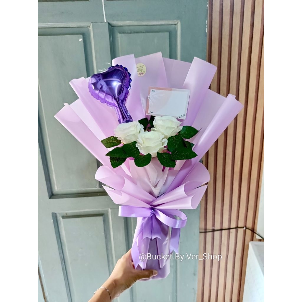 Jual READY STOCK BUCKET BUNGA / BUCKET VALENTINE / BUCKET WISUDA / GIFT ...