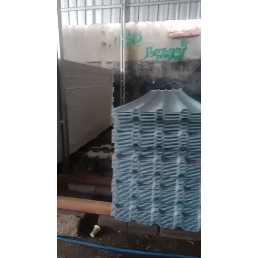 Jual atap UPVC double layer. tebal 12mm lebar 89cm. lebar efektif 84cm ...