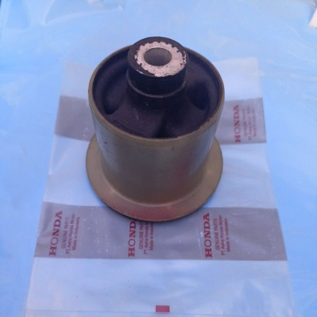 Jual BUSHING ARM BELAKANG BOSH TRAILING REAR HONDA JAZZ RS GE8 NEW CITY ...