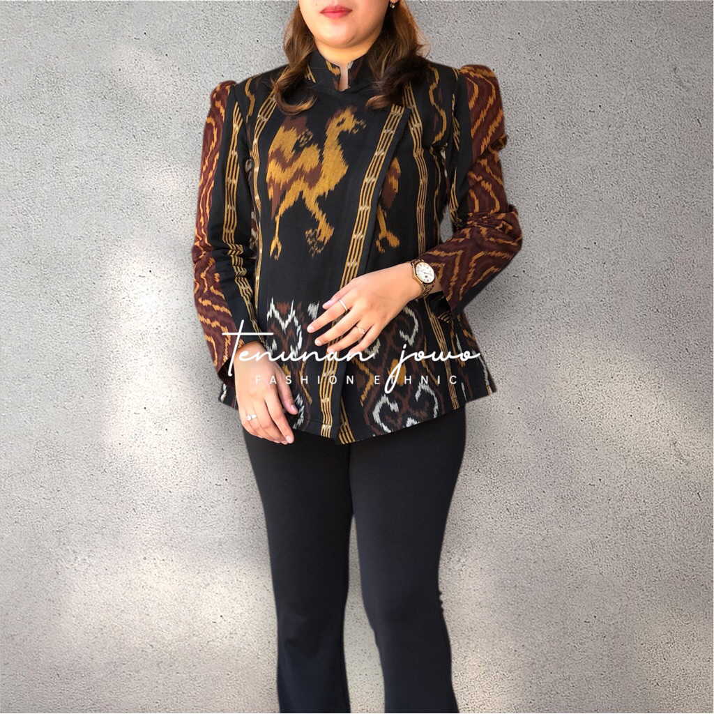 Jual Blouse Tenun Motif Silang Lengan Puff Blus Etnik Atasan Kerja Formal Terbaru Baju Kantor ...