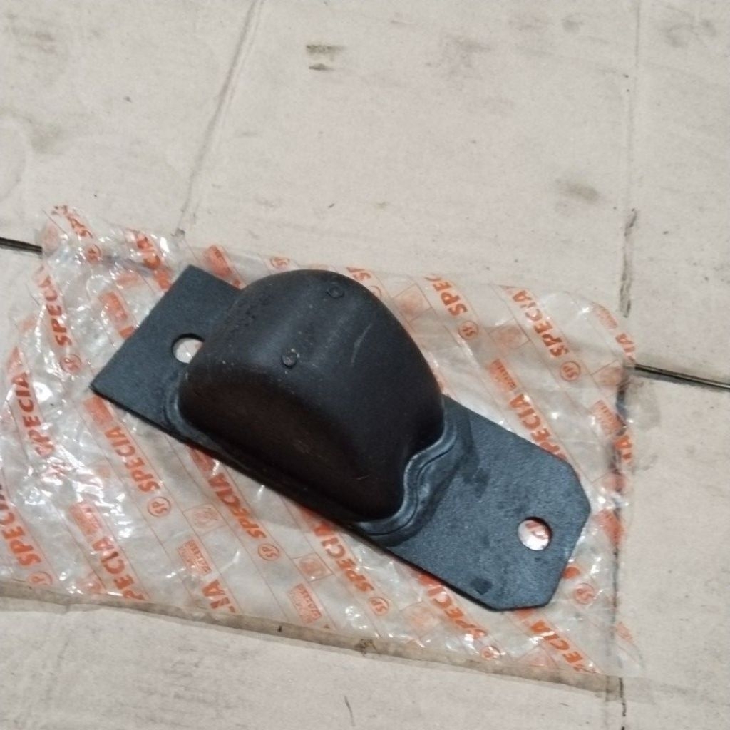 Jual karet stopper depan colt Diesel FE ps100 ps120 umplung | Shopee Indonesia