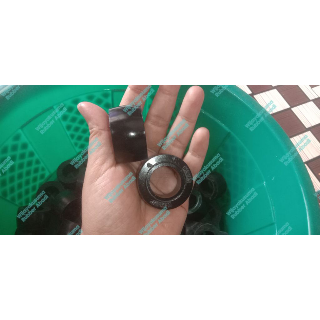 Jual rubber coupling/karet kopling FCL F4 NBK /NBR 100%/hitam | Shopee ...