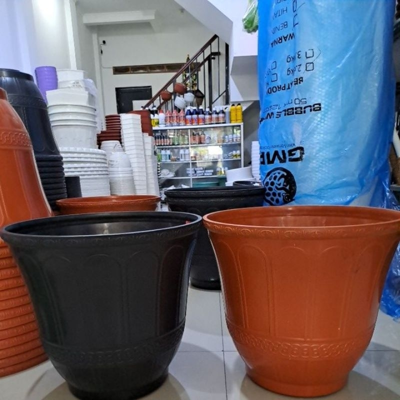 Jual Pot Bunga Tanaman Hias Roma Merah Putih Tinggi NO.30-35 CJP Motif ...
