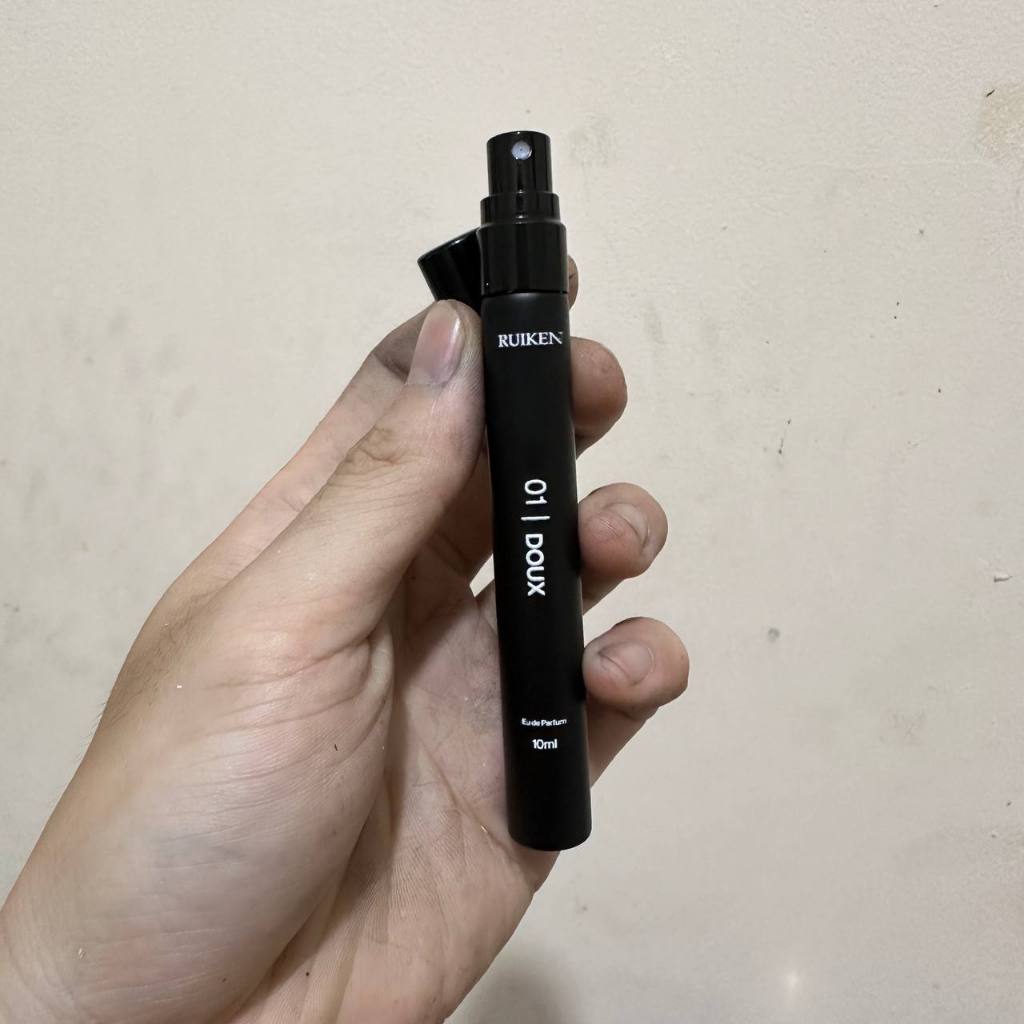 Jual Botol Parfum 10 ml Custom 50 / Custom Botol Spray 10 ml | Shopee ...