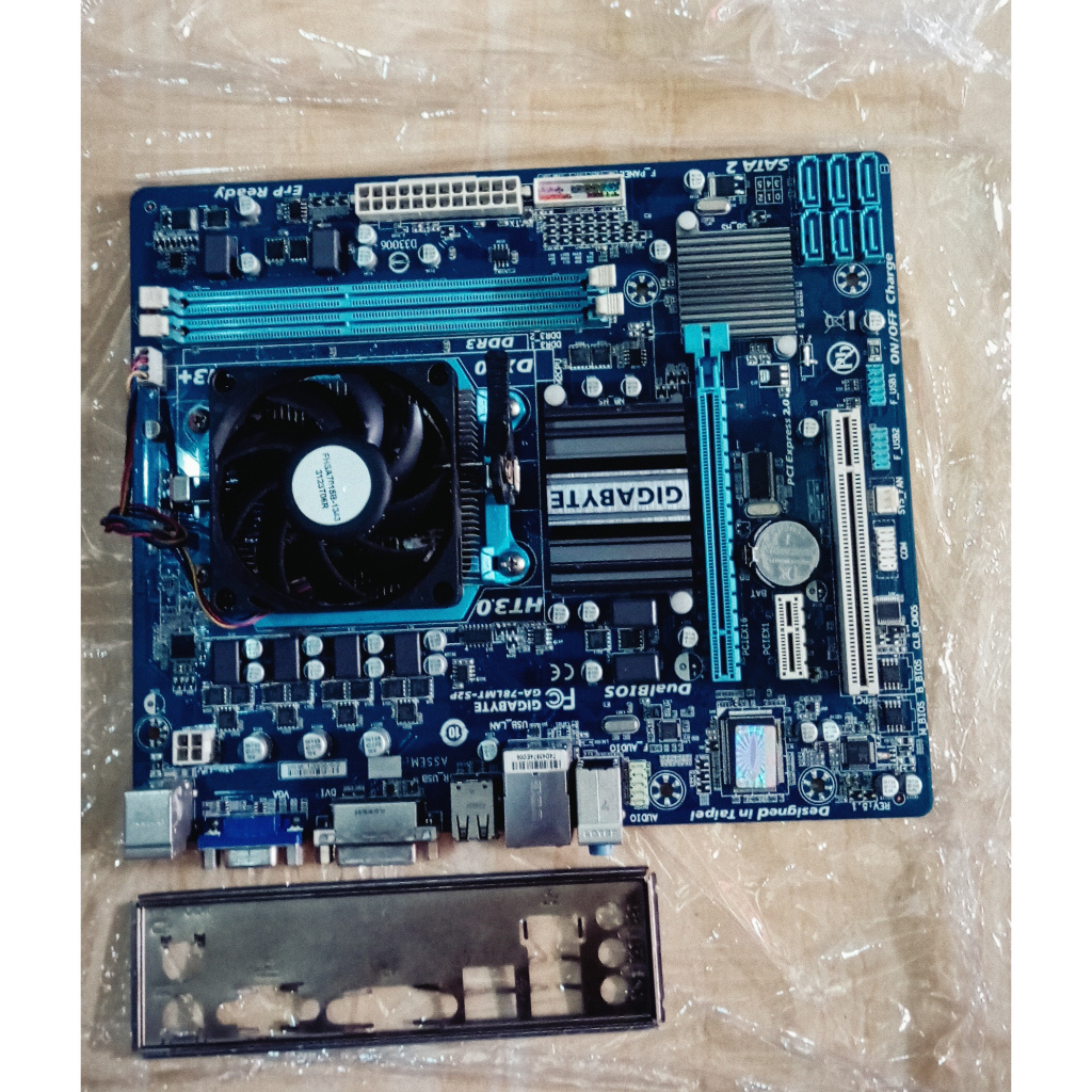 Jual paketan motherboard Gigabyte AMD AM3+ PLUS Prosesor athlon IIx4 ...