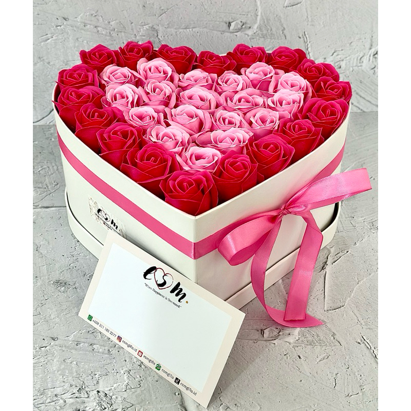 Jual ESMGIFTS - PINKY LOVE - Bloom Flower Box/ Soap Flowers Bouquet ...