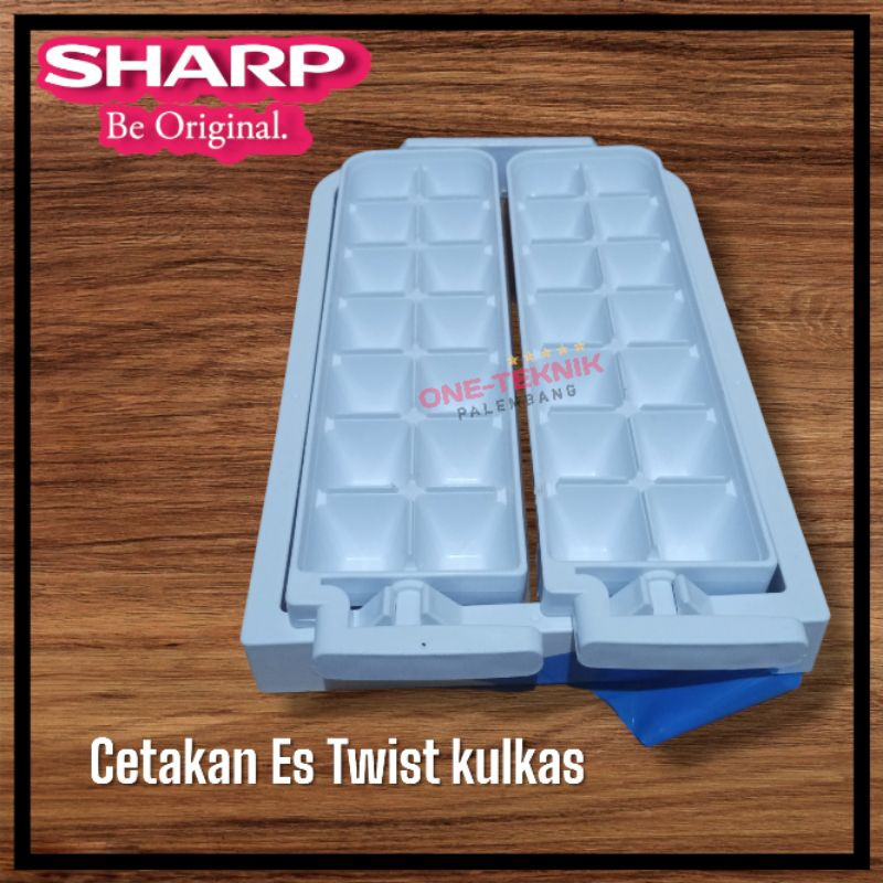 Jual ICE TWIST TEMPAT CETAK ES BATU KULKAS SHARP ORIGINAL | Shopee ...