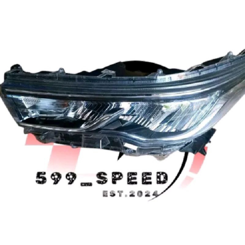 Jual headlamp Toyota Innova zeniq tipe Q hybrid 2022-2023 bagian kiri ...
