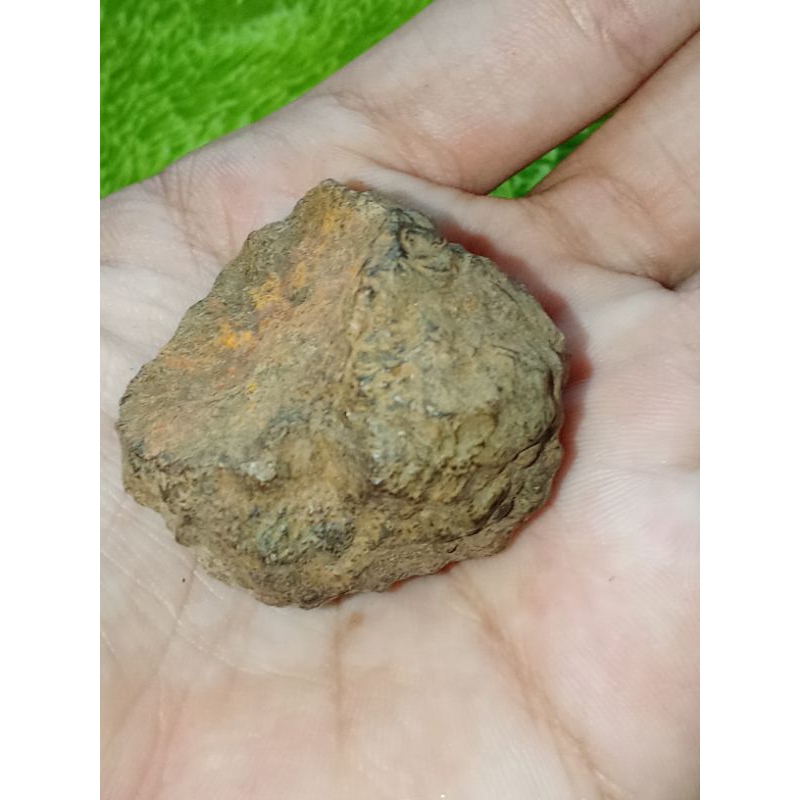 Jual batu meteor unik dan antik ada kandungan besi dan logam lain nya 2 ...